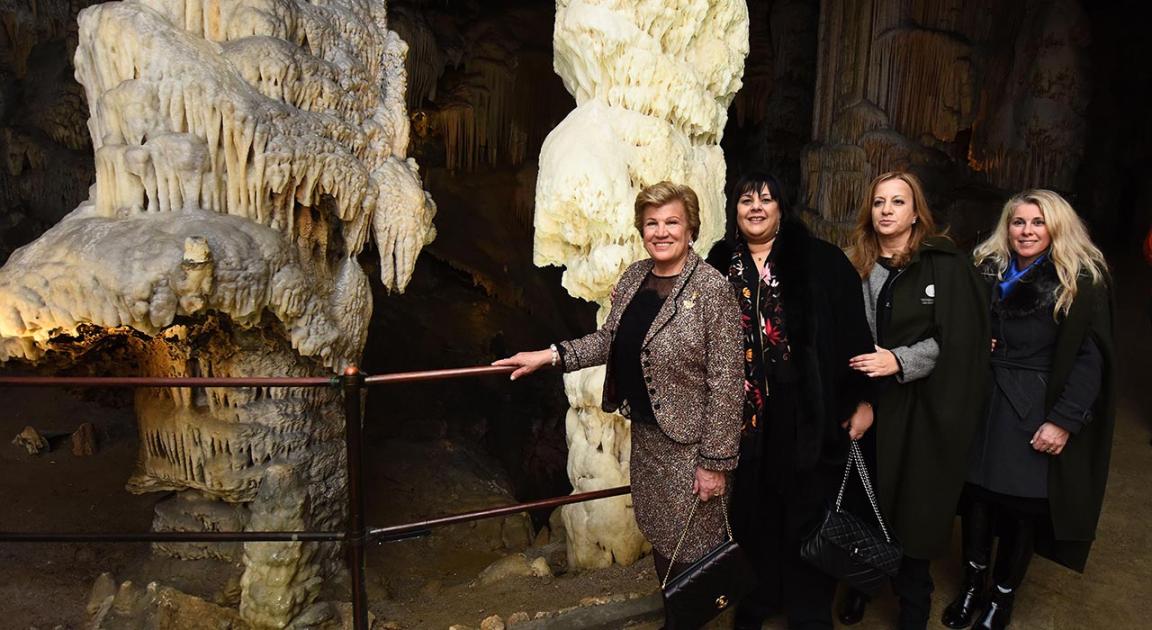 Protokolarni obisk ge. Andri Anastasiades, soproge predsednika ...